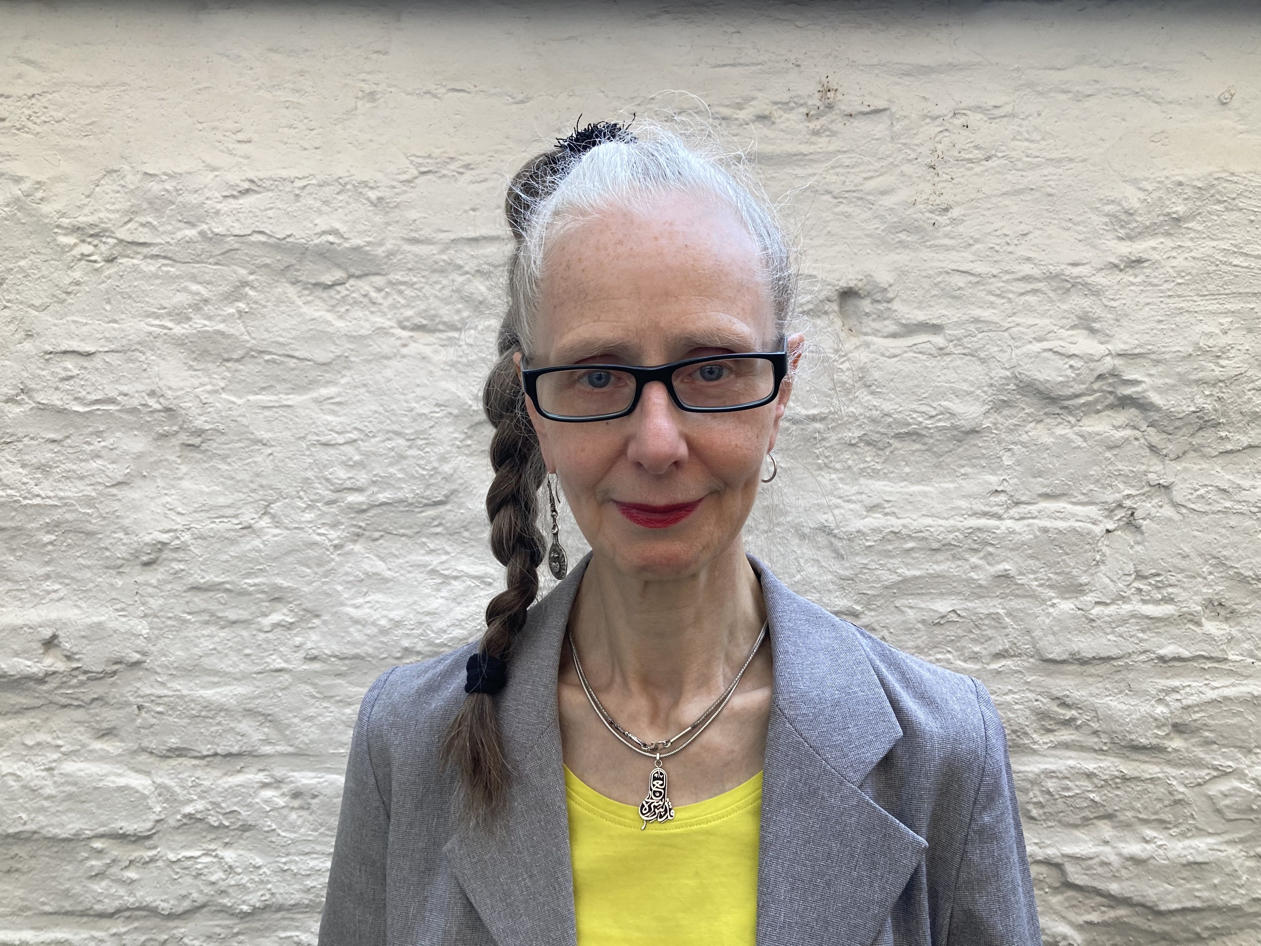 Download Portrait Picture2 Birgit Ellinghaus by albaKULTUR